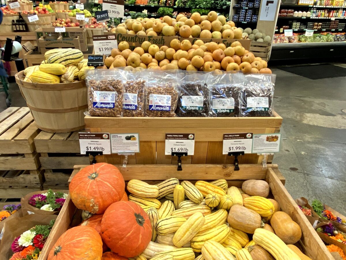 How to Maximize Winter Squash Displays - Veritable Vegetable