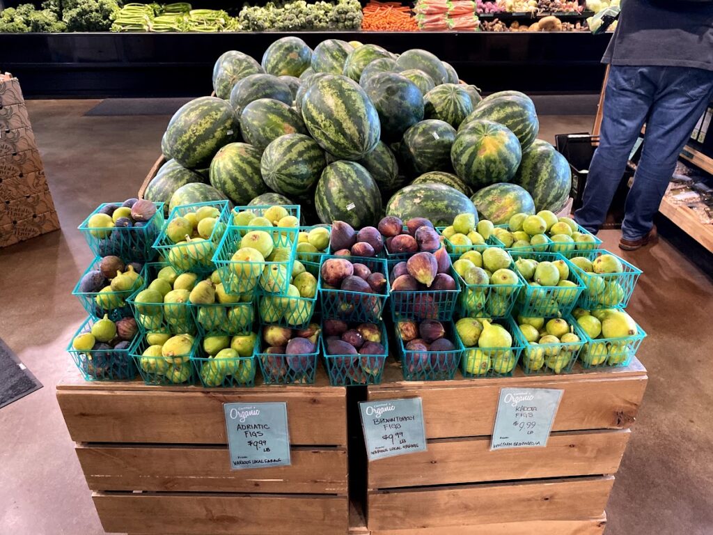 How to Merchandise Stone Fruit - Veritable Vegetable